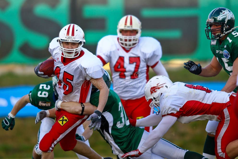 Dragons vs. Bulls editorial stock photo. Image of back - 15655578