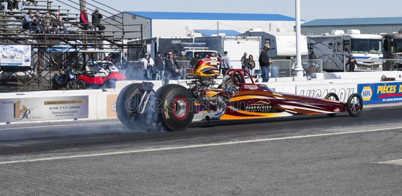 Dragster Making a Smoke Show at the Starting Line Editorial Photography ...