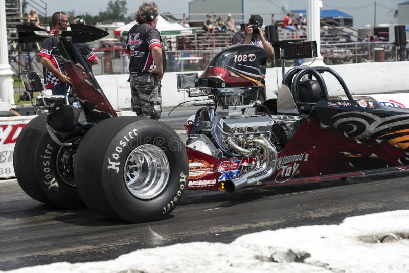 Dragster in preparation editorial stock photo. Image of burnout - 91137358