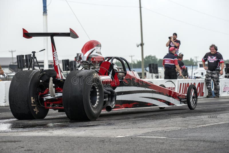 Dragster ready to start editorial image. Image of line - 54959640