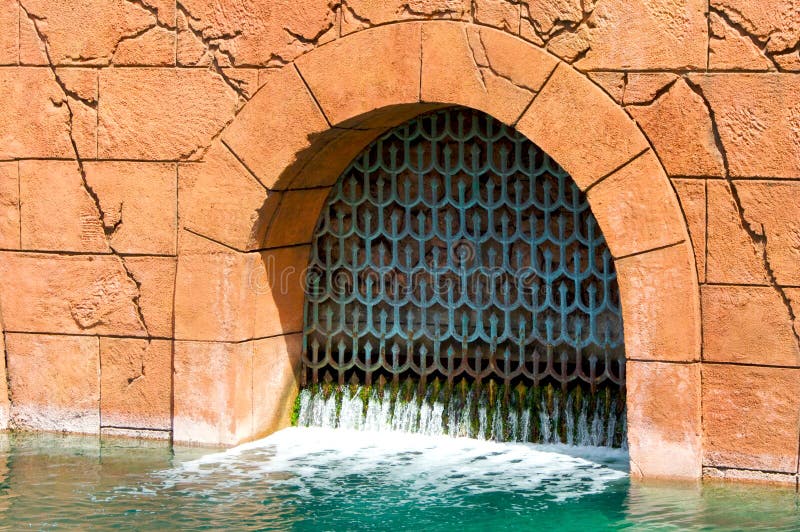 Drainage Gate on Old Building Stock Image - Image of grill, water: 10173377