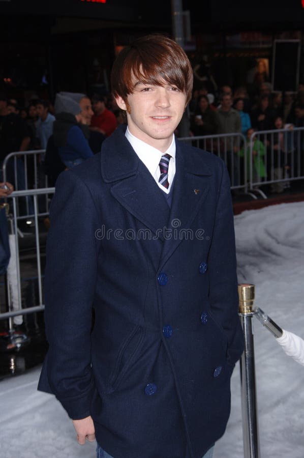 Drake Bell editorial stock photo. Image of paul, featureflash - 25135068