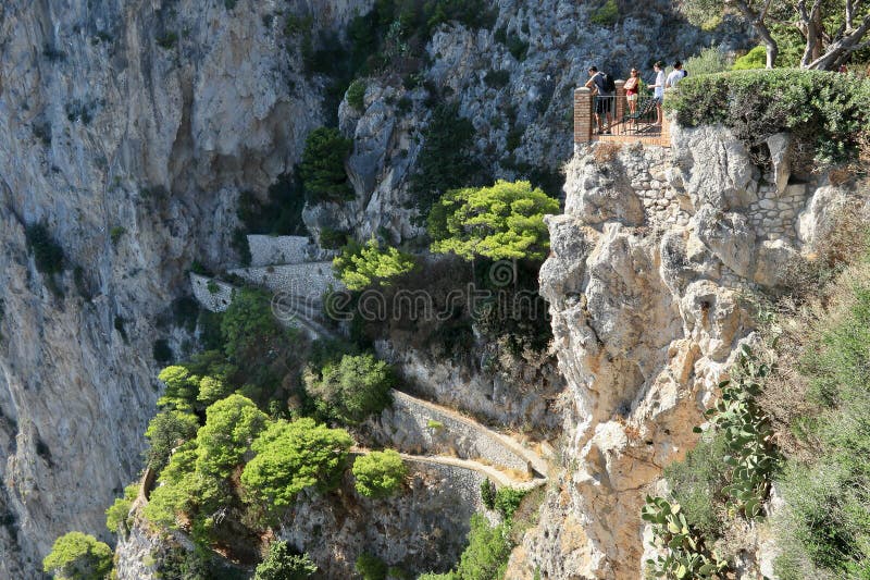 Dramatic Clifftop View of the Via Krupp on the Island of Capri ...