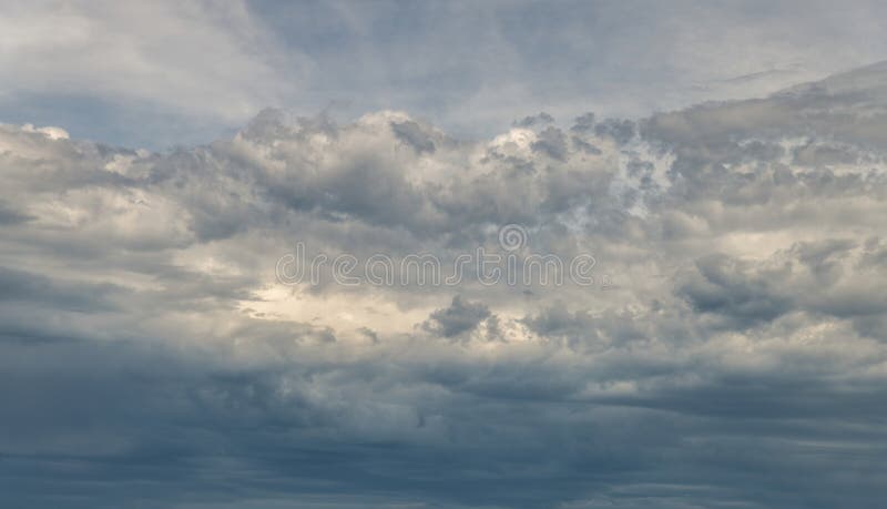 Dramatic Clouds Gathering on a Stormy Day, Graphic Resources Backdrop ...