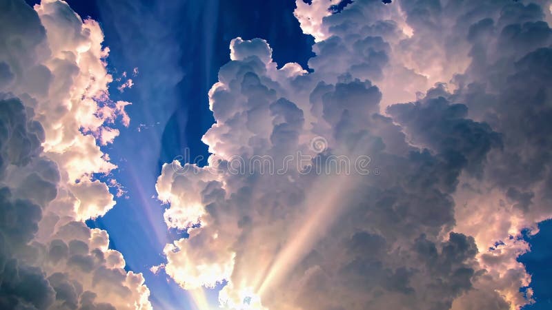 Dramatic Clouds with Sun Rays Breaking through, Ethereal Sky. Nature ...
