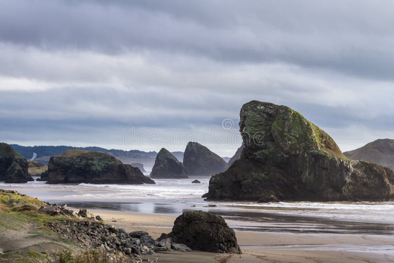 Dramatic Coastline Classic of the Oregon Coast Stock Photo - Image of ...