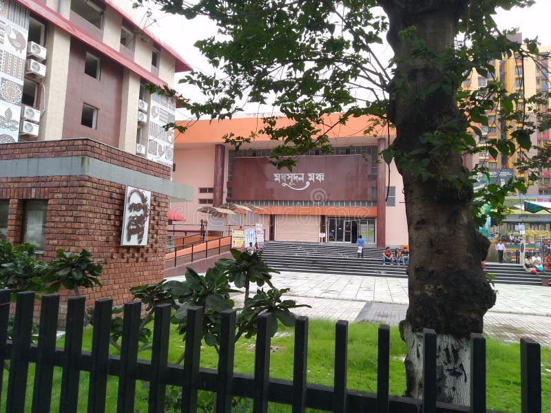 The dramatic House editorial stock photo. Image of place - 123061918