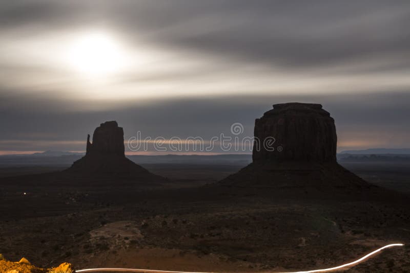 Dramatic and Iconic Western Landscape in Monument Valley with Light ...