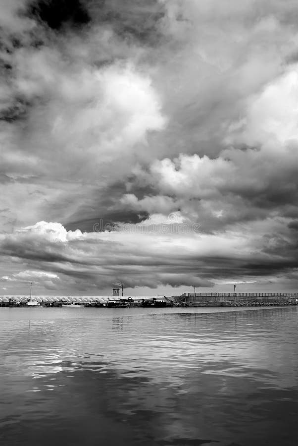 Dramatic nature scenic stock image. Image of cloud, landscape - 13795393