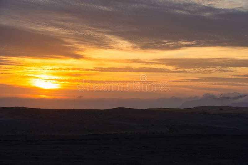 Dramatic Scenic Sunset Landscape at Paracas National Reserve, Peru ...