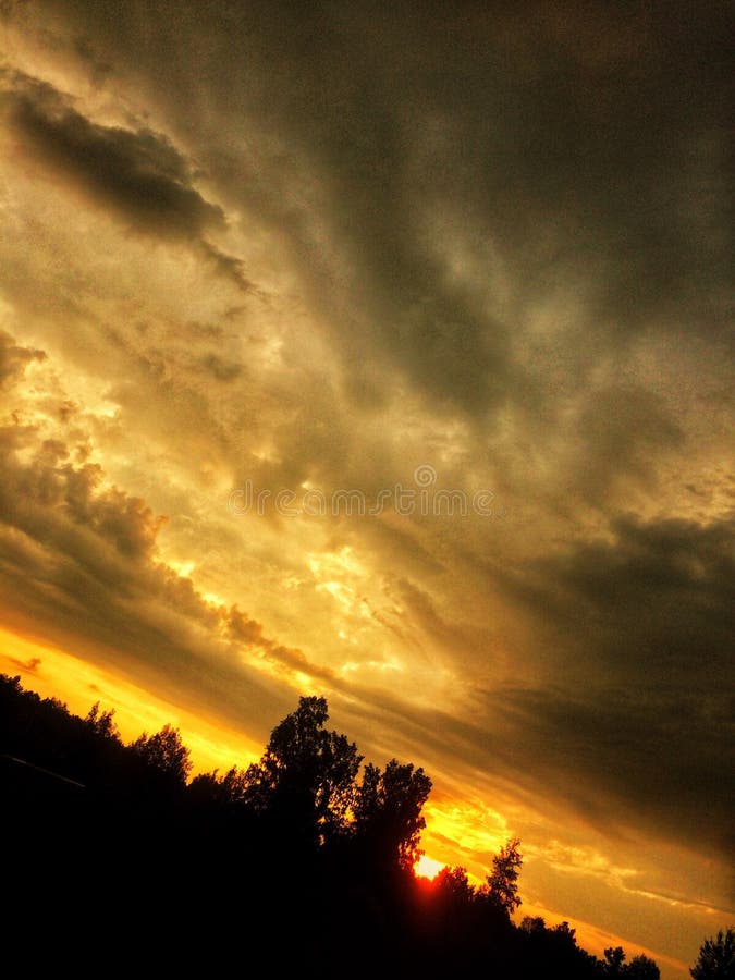 Dramatic sky stock image. Image of sunset, dramatic - 120608707