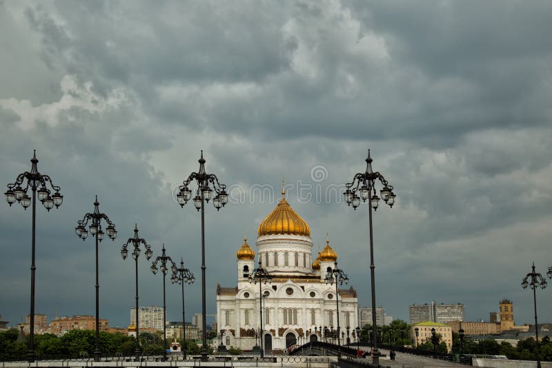 The Cathedral of Christ the Savior in Moscow Stock Photo - Image of ...