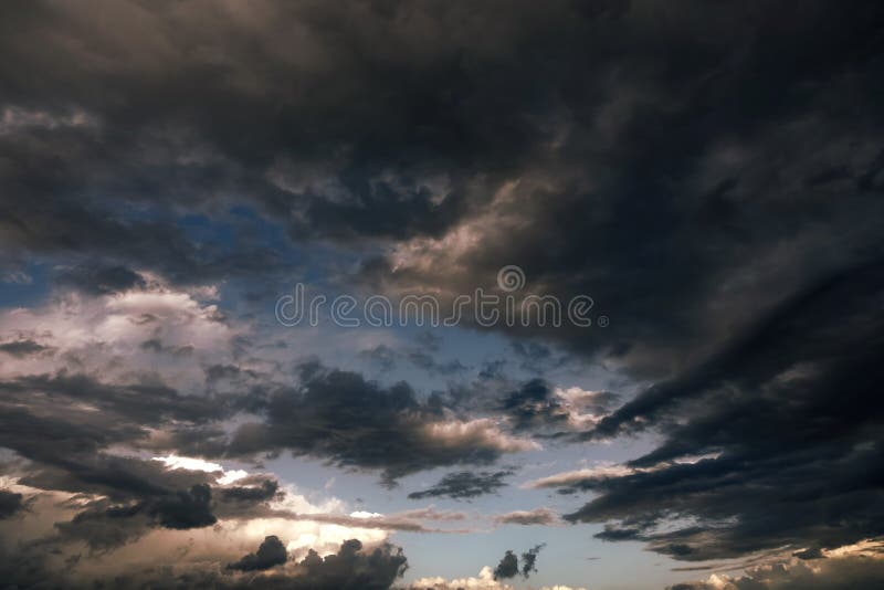 Dramatic Storm Clouds before Heavy Rain , Unusual Colors of Nature ...