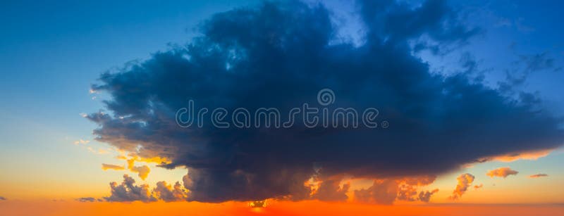 Dramatic Sunset among Dense Cumulus Clouds Stock Image - Image of ...