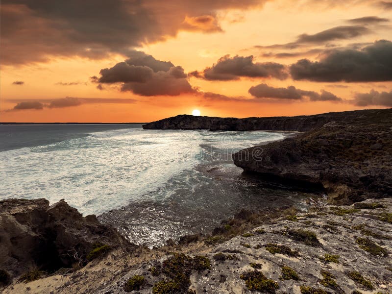 Dramatic Sunset on the Rugged Coastline of Kangaroo Island at Little ...