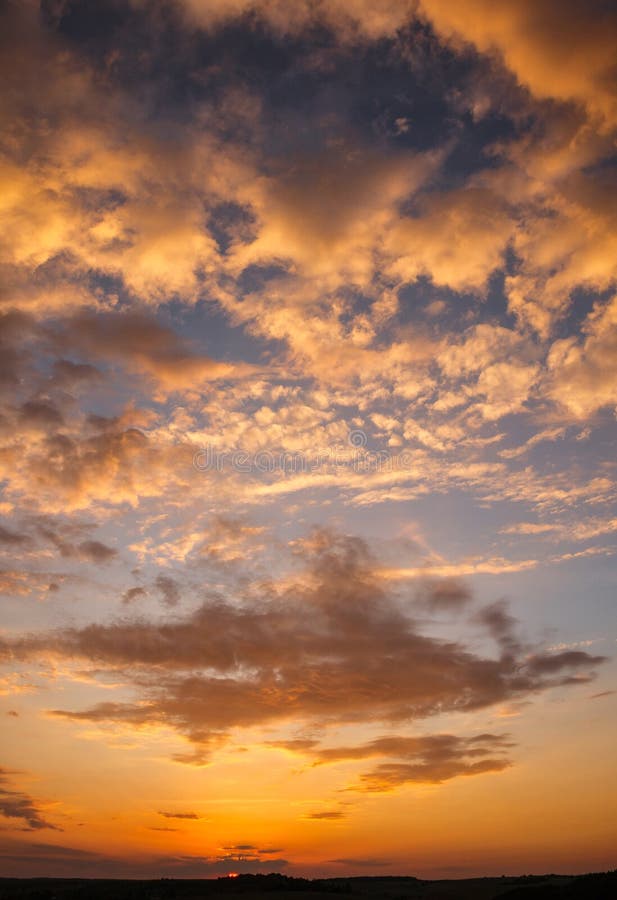 Dramatic sunset sky stock photo. Image of sunshine, color - 61851000