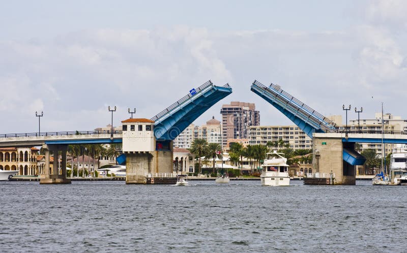 Drawbridge Open stock photo. Image of boat, boats, drawbridge - 9320782