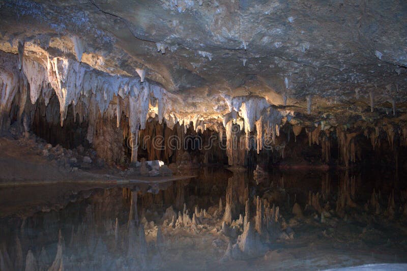 Dream Lake Luray Caverns Shenandoah Stock Image - Image of virginia ...