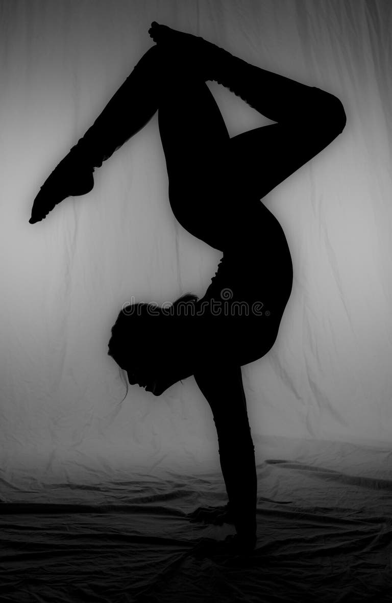 183 Woman Silhouette Balancing Circus Stock Photos - Free & Royalty ...