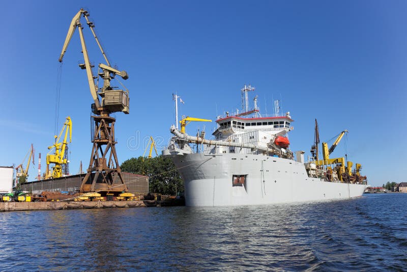 Dredging ship stock image. Image of coast, boat, equipment - 16586417