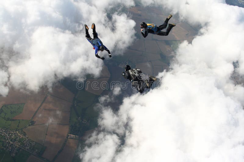 Drei Skydivers Im Freien Fall Stockbild - Bild von sinkflug, hoch: 6562467