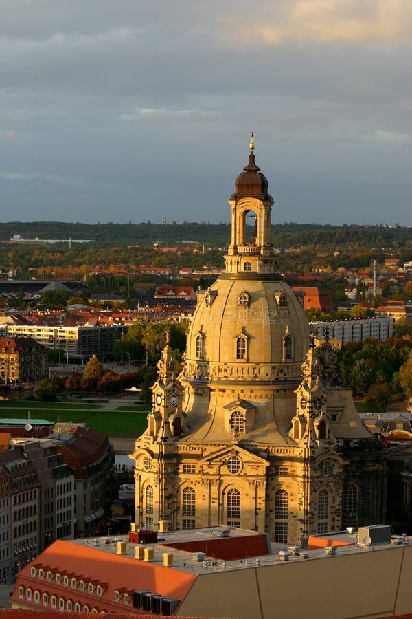Chiesa Frauenkirche, Dresda Fotografia Stock - Immagine di simbolo ...