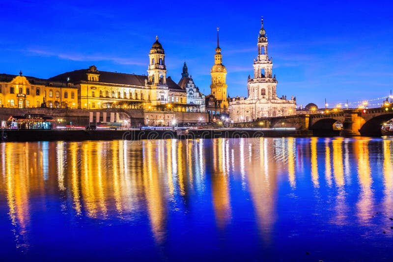 Dresda, Germania immagine stock. Immagine di fiume, destinazione - 93423987