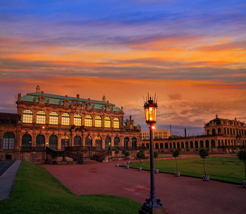 Dresda Zwinger in Sassonia Germania Fotografia Stock - Immagine di ...