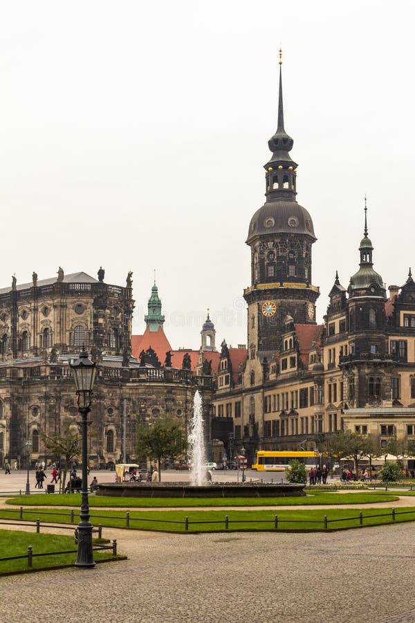 Dresden editorial stock photo. Image of building, sculpture - 35221078