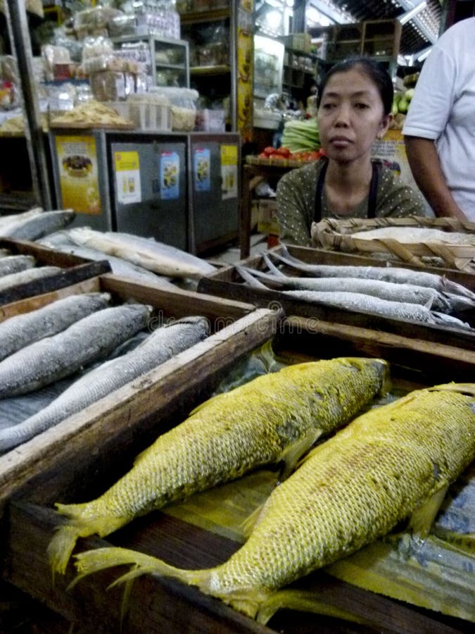 Dried fish editorial photo. Image of traders, seafood - 76540091