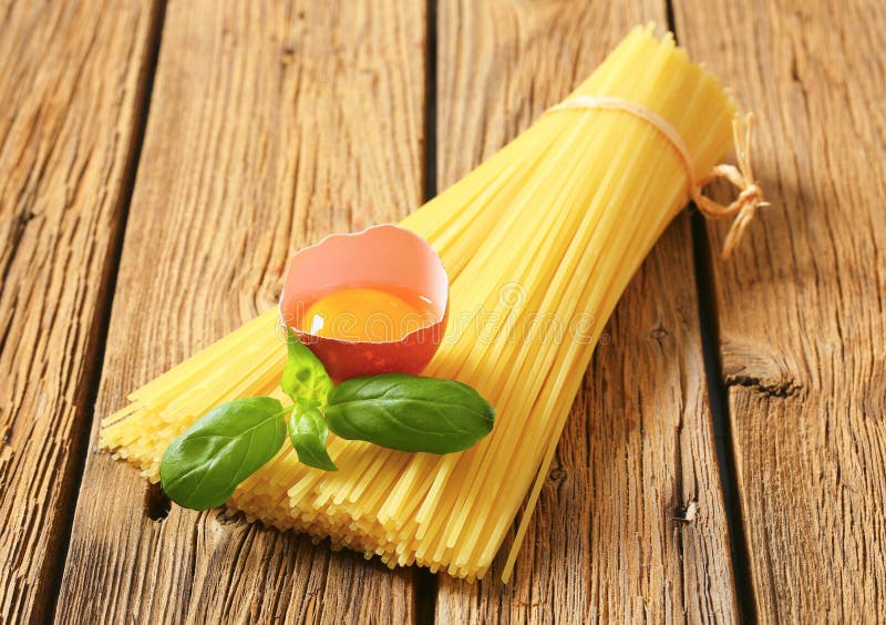 Dried Spaghetti and Raw Egg Stock Photo - Image of spaghetti, pasta ...