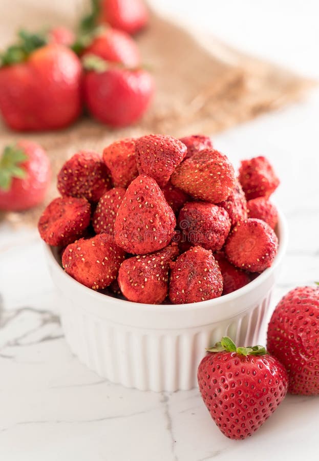 Dried strawberry snack stock image. Image of freeze - 119628695