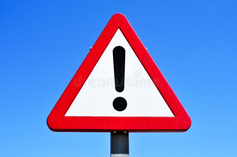 Driehoeksverkeerteken Met Een Uitroepteken Stock Foto - Image of ...