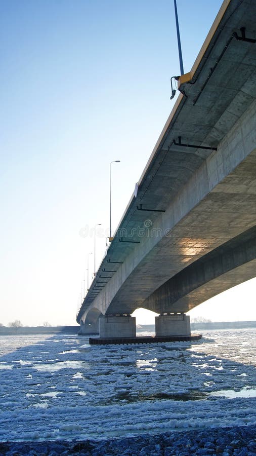 Drifting Ice on River . Bridge Stock Photo - Image of river, city: 23149586