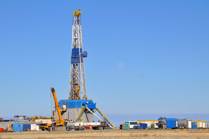 The onshore drilling rig stock photo. Image of field - 178516042