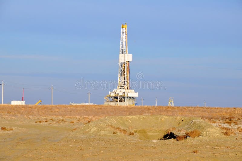 The onshore drilling rig stock image. Image of gasoline - 178516053