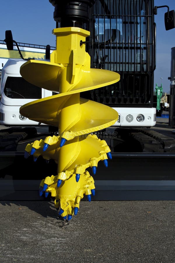 Top Drive System (TDS) Spinning for Oil Drilling Rig Stock Image ...