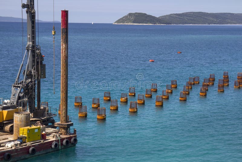 Drilling Pier Foundation in the Sea Stock Photo - Image of hydraulic ...