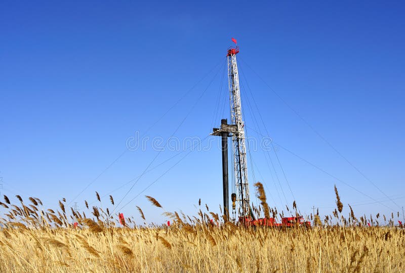 Drilling tower stock photo. Image of gush, hole, derrick - 9025072