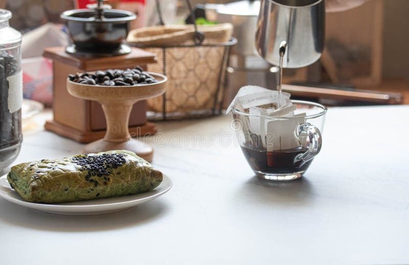 Drip Coffee in a Bag, Drip in a Clear Coffee Mug Stock Image - Image of ...