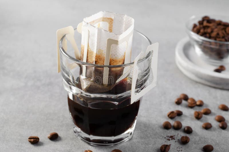 Drip Coffee Bag in a Cup, Quick Way To Brew Ground Coffee Using Paper ...