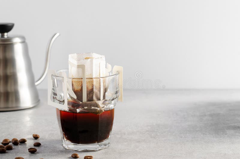 Drip Coffee Bag in a Cup, Quick Way To Brew Ground Coffee Using Paper ...