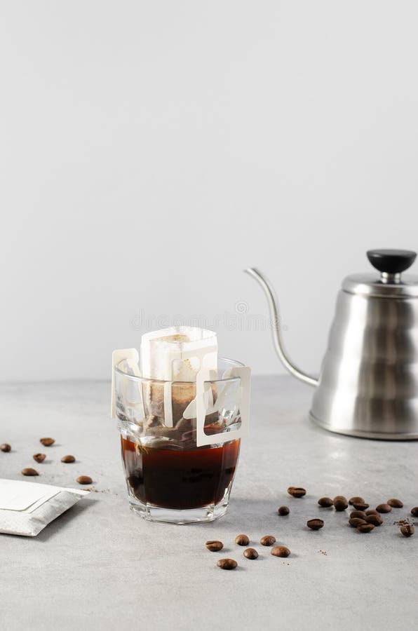 Drip Coffee Bag in a Cup, Quick Way To Brew Ground Coffee Using Paper ...