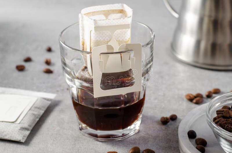 Drip Coffee Bag in a Cup, Quick Way To Brew Ground Coffee Using Paper ...