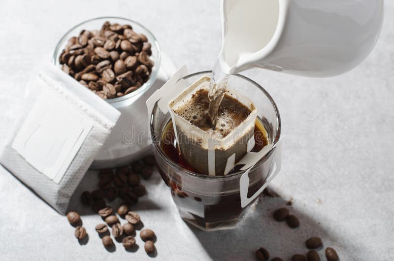 Drip Coffee Bag in a Cup, Coffee Trend, Quick Way To Brew Ground Coffee ...