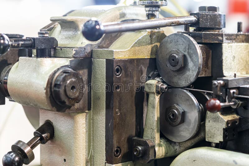 Drive Wheel of Metal Wire Input Feeder Unit Continuous Automatic Pin or ...