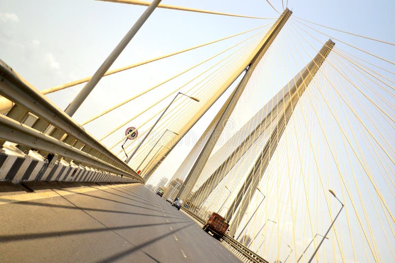 Driving on the Famous Bandra-Worli Sea Link Bridge Editorial ...