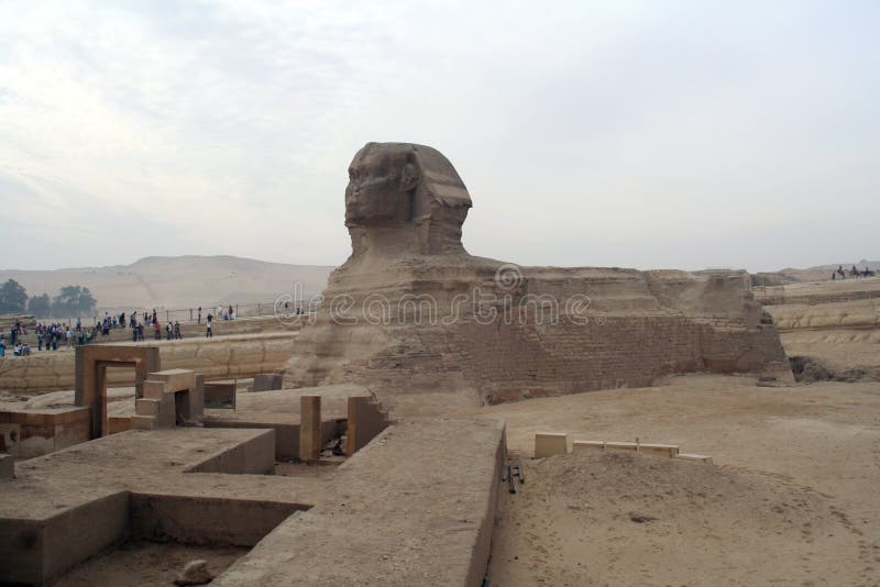 Side View of the Sphinx on the Giza Complex Editorial Photography ...