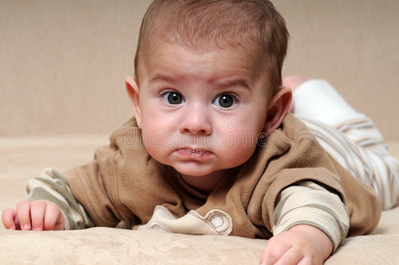 De Grappige Baby Van Het Gezicht Stock Foto - Image of lachen, ogen ...