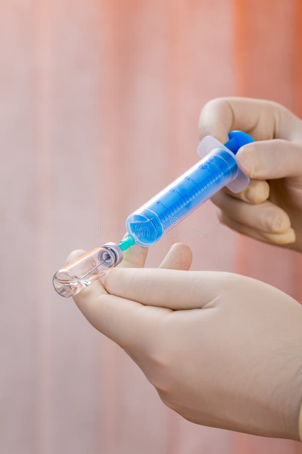 Drogas inyectables imagen de archivo. Imagen de suero - 8161037